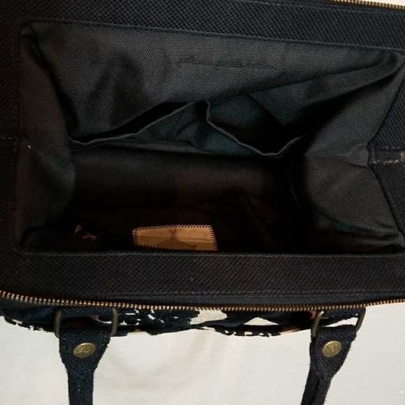 Petunia Pickle Bottom | Bags | Petunia Pickle Bottom Diaper Bag | Poshmark